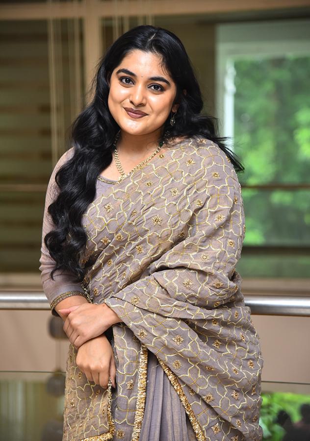 #NivethaThomas : టాలీవుడ్‌ హీరోయిన్‌ ఇలా అయిపోయిందేంటి? (ఫోటోలు) | Actress Nivetha Thomas Unseen ...